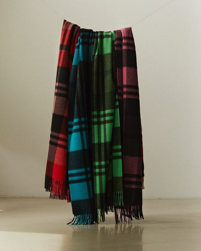 How to wear a Cashmere Stole. – Joshua Ellis